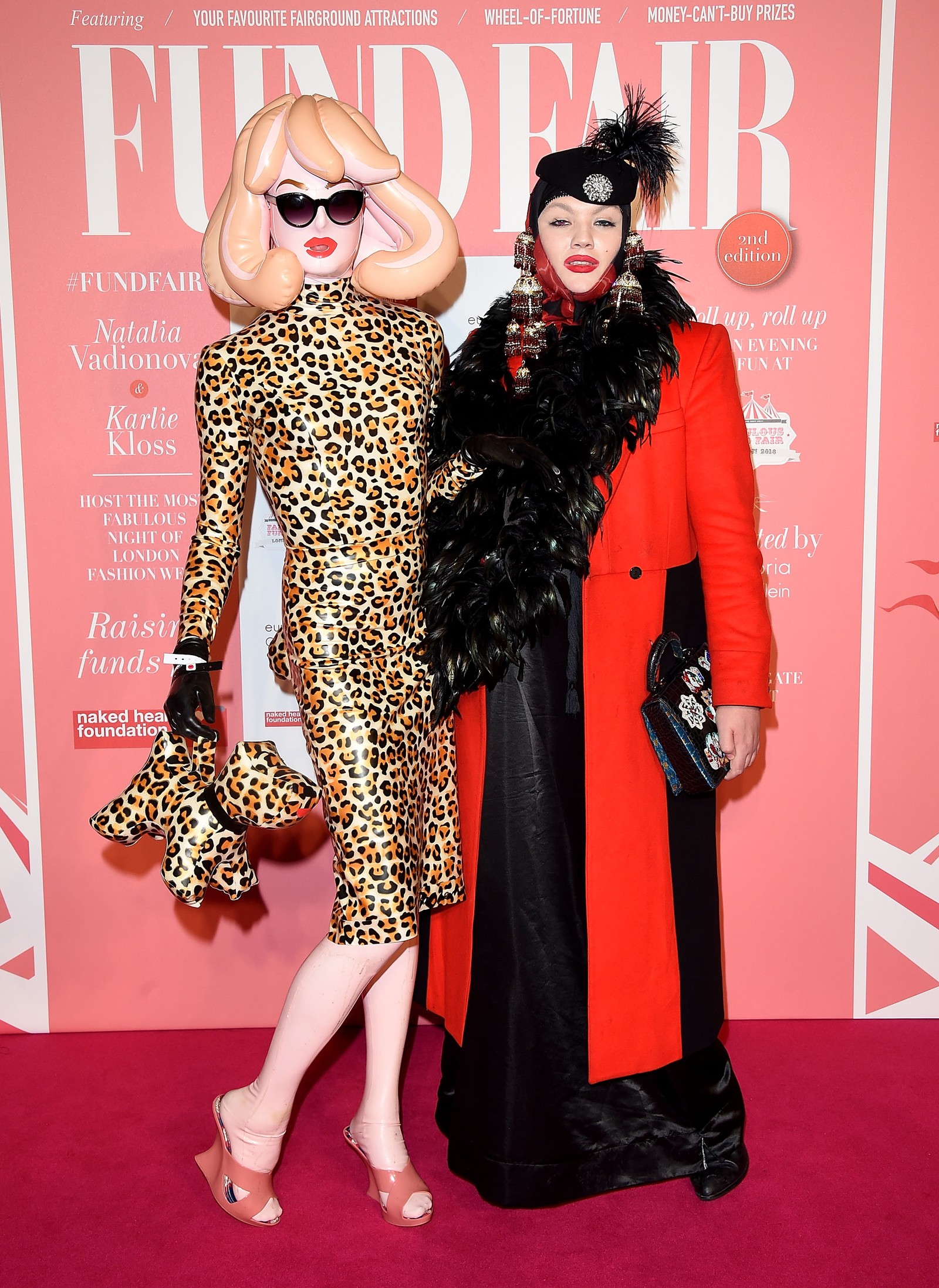 Naked Heart Foundation reúne fashionistas em gala beneficente