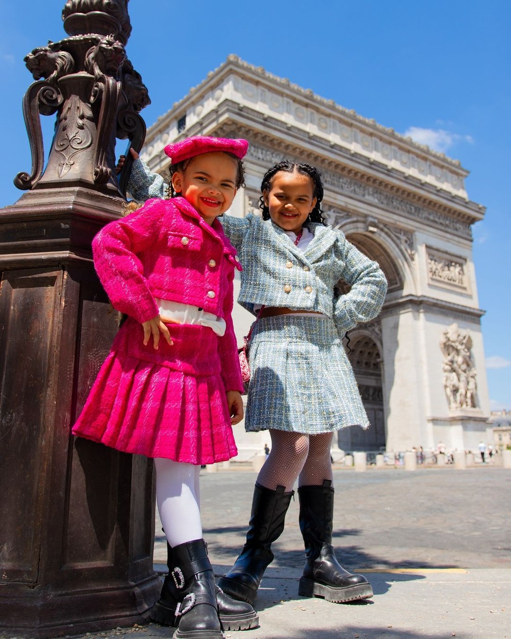 Thais Carla aposta e look estiloso para curtir viagem a Paris com a ...