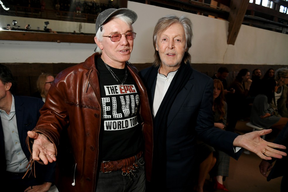 Paul McCartney marca presença no desfile da filha, Stella McCartney, em ...