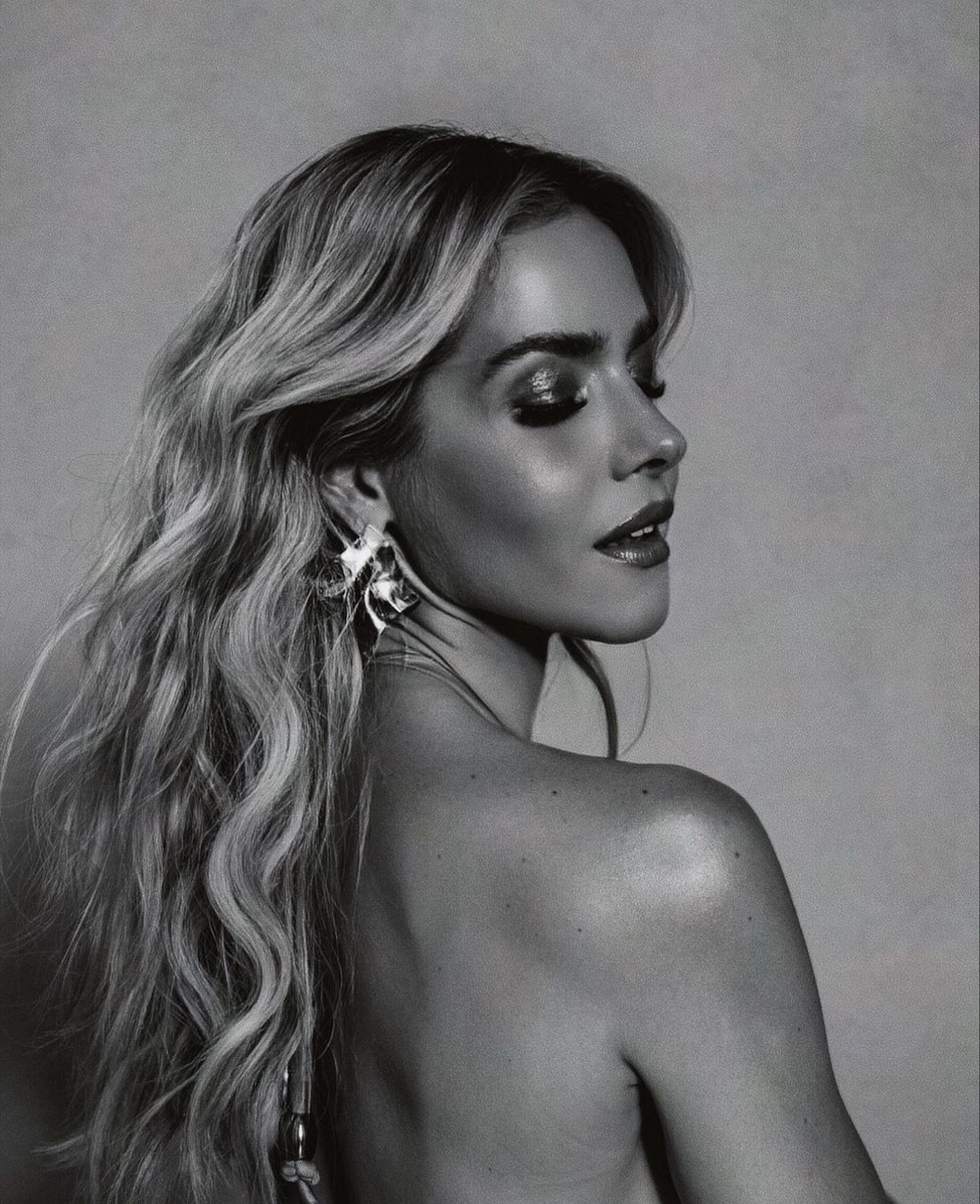 Monique Alfradique rouba a cena com look all orange