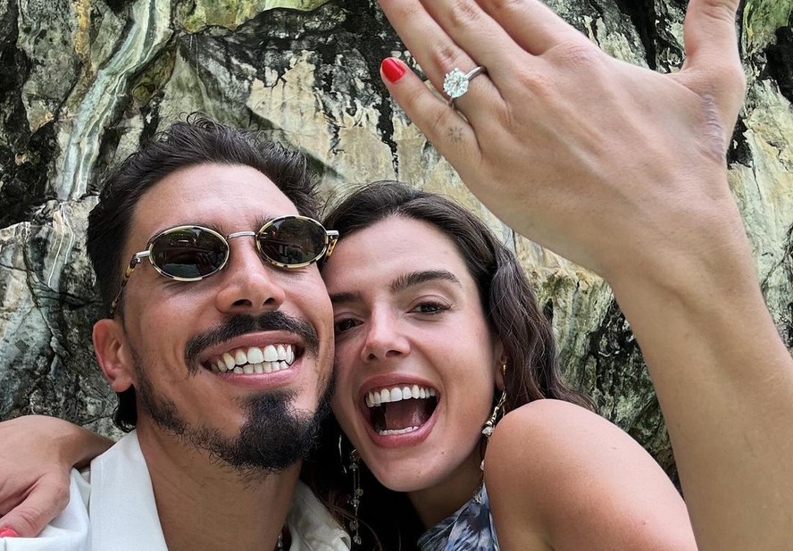 Giovanna Lancellotti fica noiva de Gabriel David na Tailândia: 'Nova etapa'