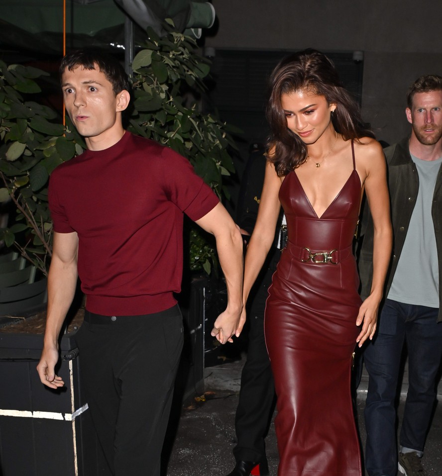 Zendaya e Tom Holland combinam looks para noite em Nova York