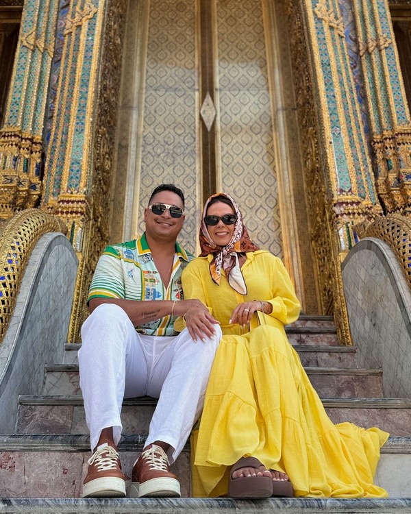 Carla Perez abre álbum de fotos de viagem com Xanddy pela Tailândia