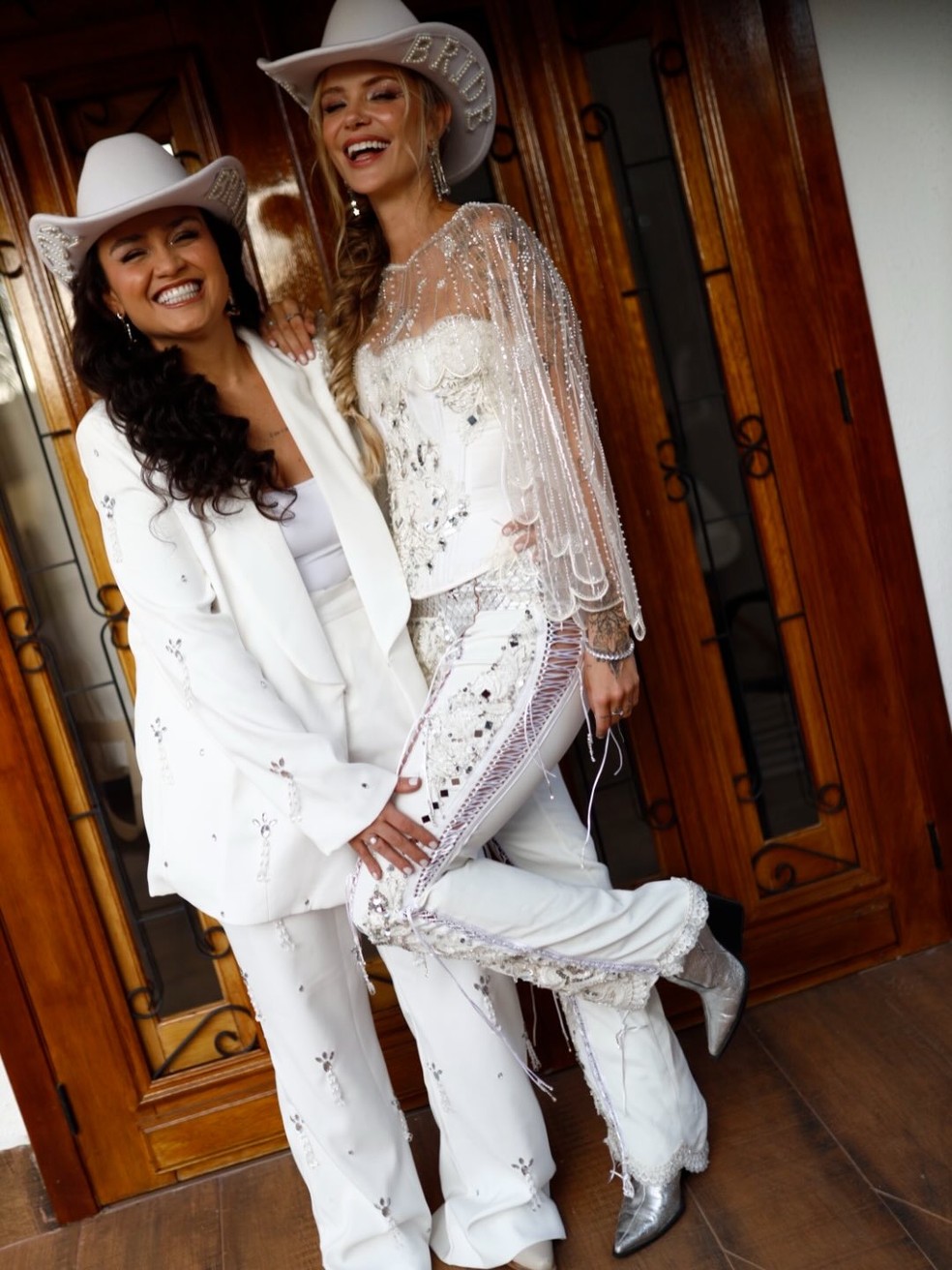 Marcela McGowan e Luiza Martins mostram look do primeiro dia de ...
