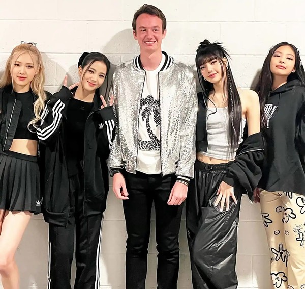 Lisa, do BLACKPINK, fala sobre vida pessoal e revela mudança na atitude ...