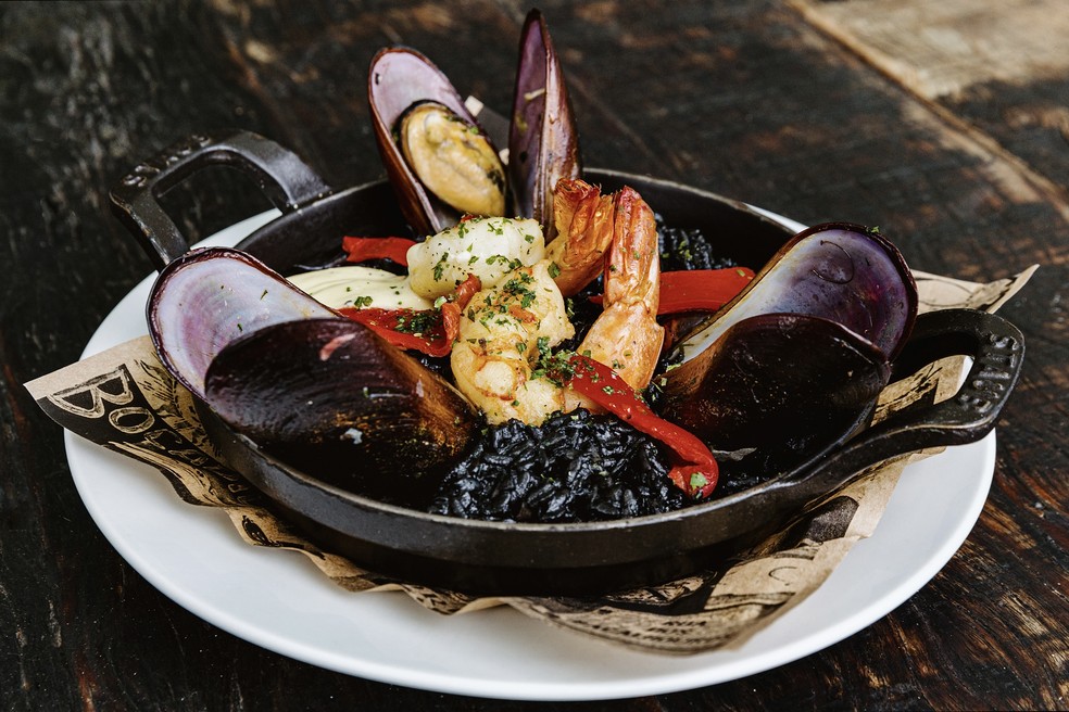 3 paradas essenciais para saborear paella em São Paulo