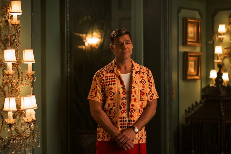 Como ‘Palm Royale’ carrega o melhor figurino vintage da TV