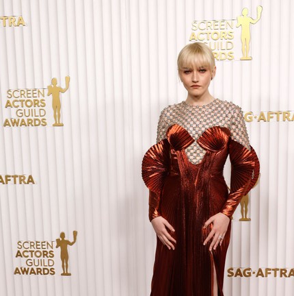 5 tendências de moda do SAG Awards 2023 para inspirar o seu look festa