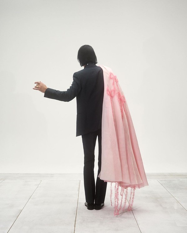 Kate Moss, Nick Cave e uma turma de amigos se reúne para lançamento de ...