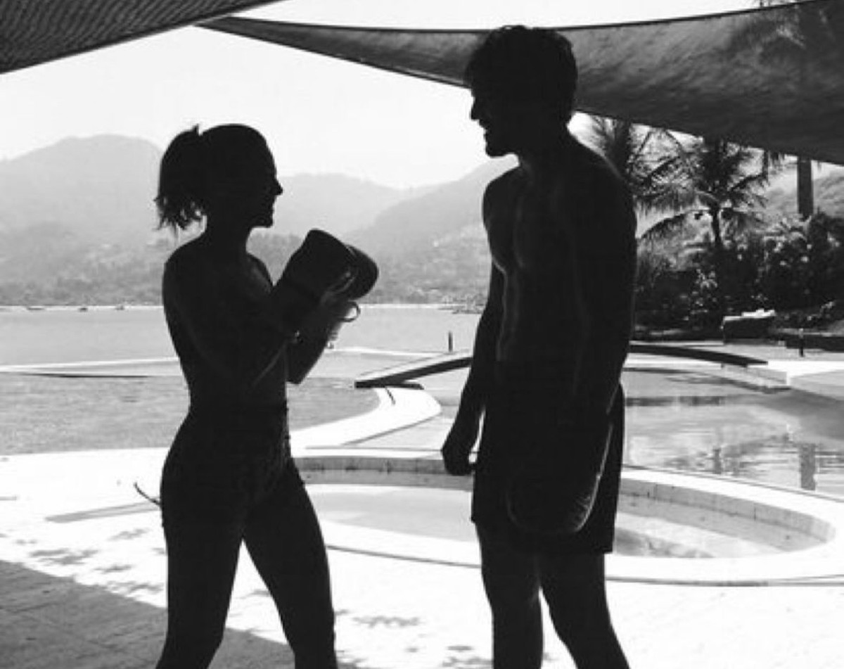 Sarah Poncio mostra treino pesado ao lado do novo namorado, Victor Martins