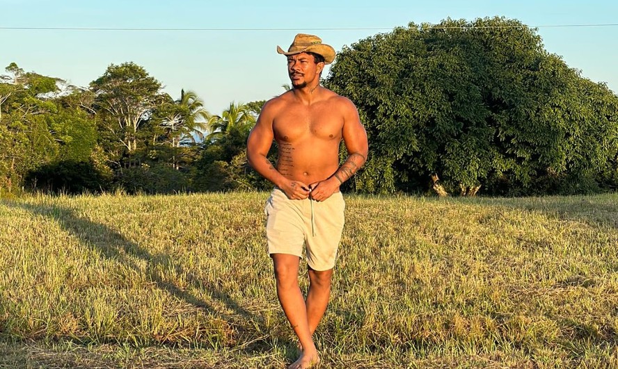 Xamã exibe bastidores das gravações do remake de 'Renascer'