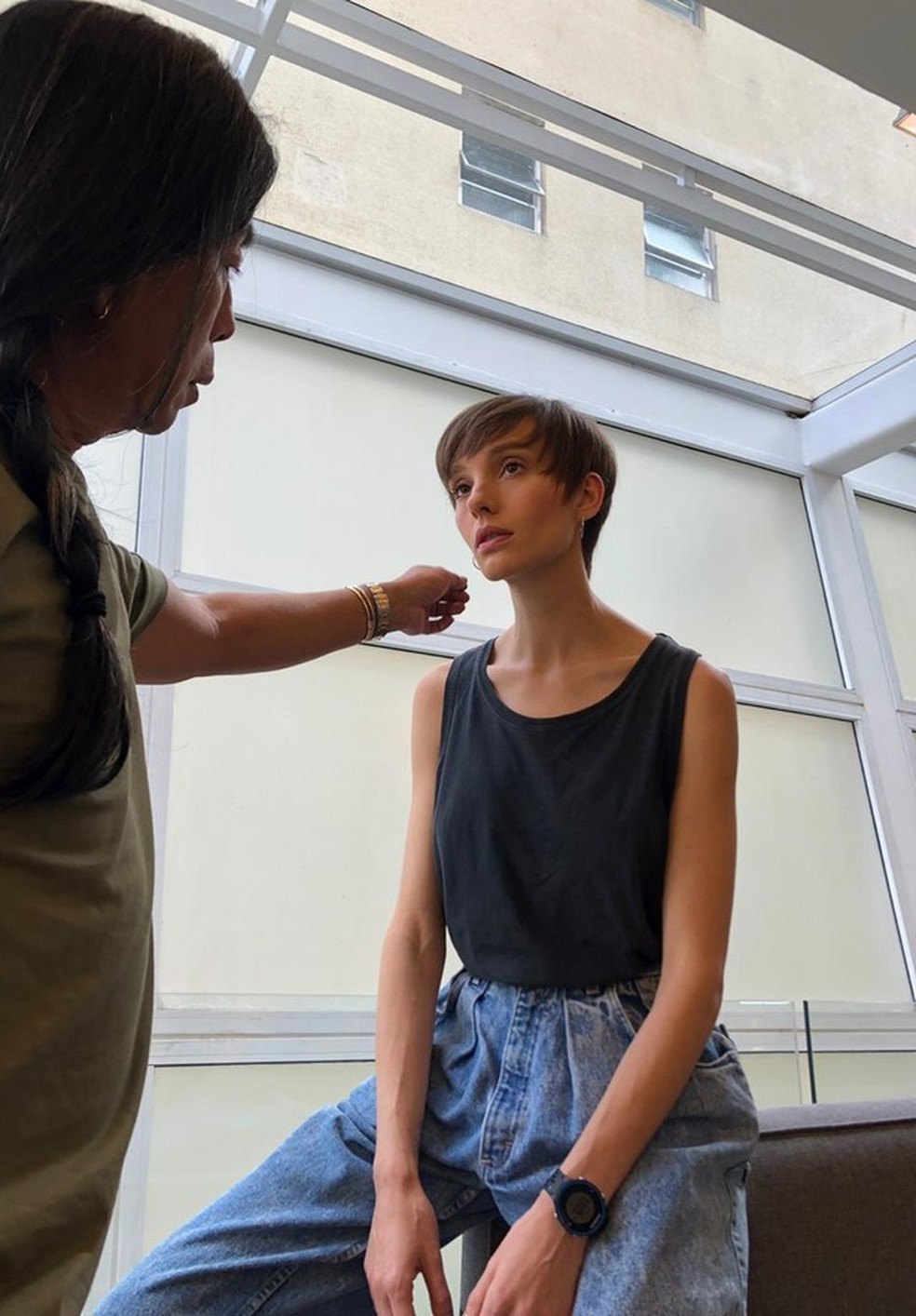 Inspirada por Linda Evangelista, Isabel Hickmann radicaliza no visual e ...