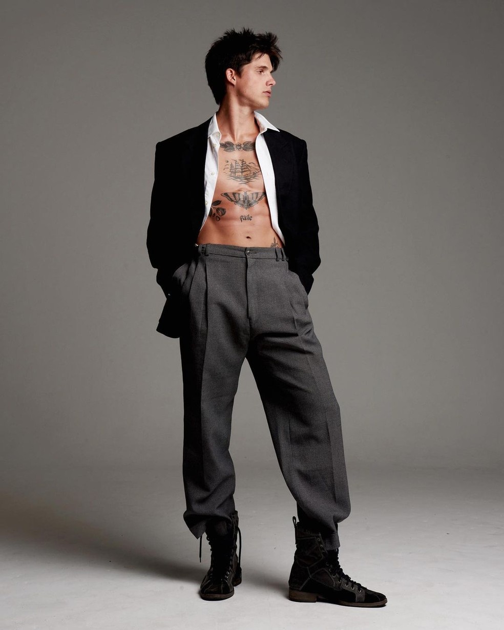 Gabriel Tavares, participante do BBB 23, viraliza nas redes sociais e ganha mais de 260 mil ...