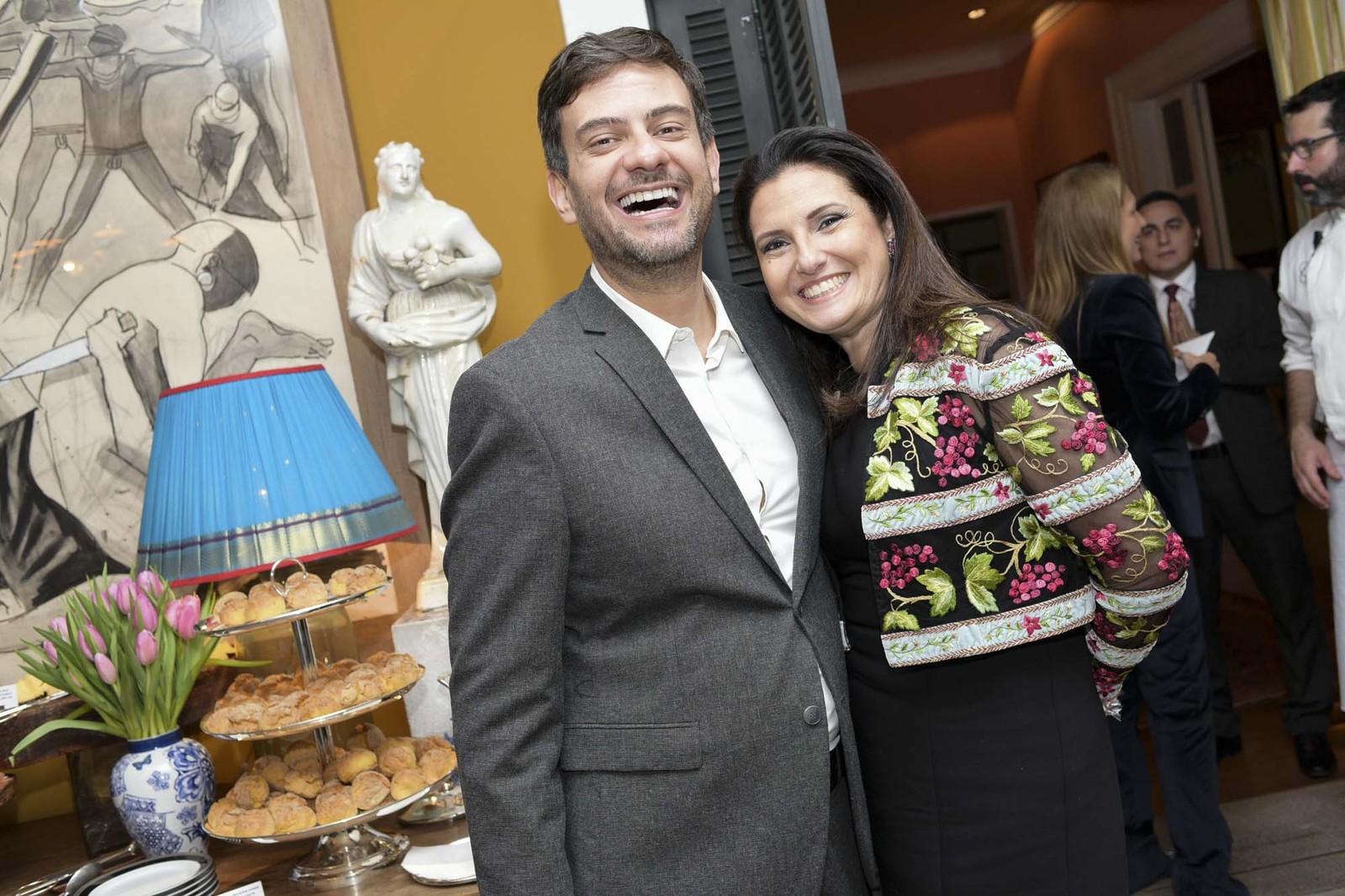 Donata Meirelles recebe Ritz Paris e Air France em São Paulo