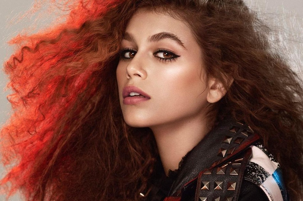 Filha de Cindy Crawford, Kaia Gerber dá os primeiros passos como modelo