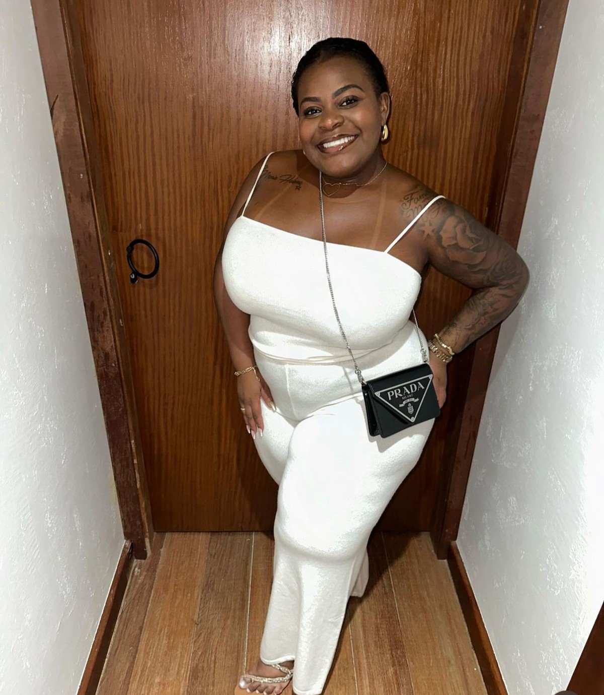 Jojo Todynho inicia o ano com look all white
