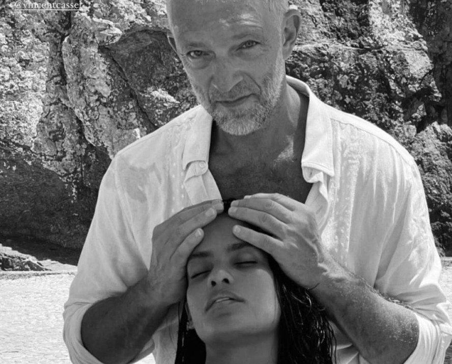 Narah Baptista compartilha novo clique em clima de romance com Vincent Cassel