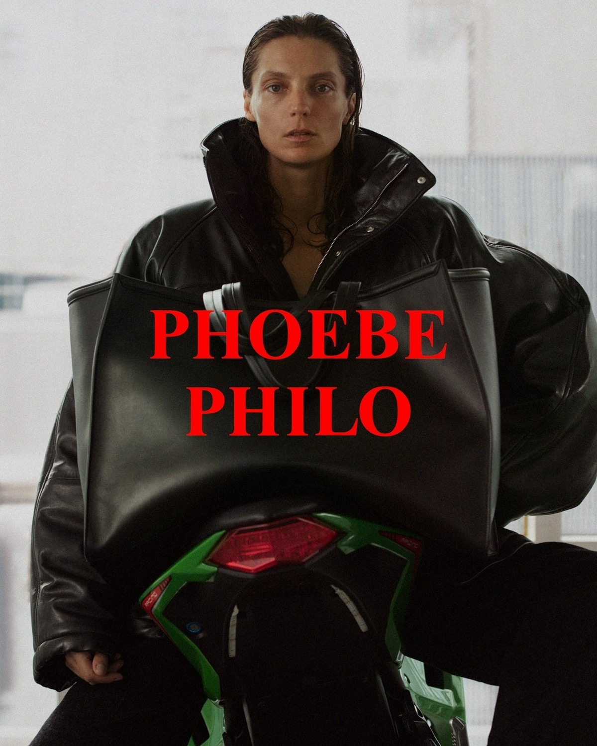 Finalmente! A estreia de Phoebe Philo é tudo que esperávamos