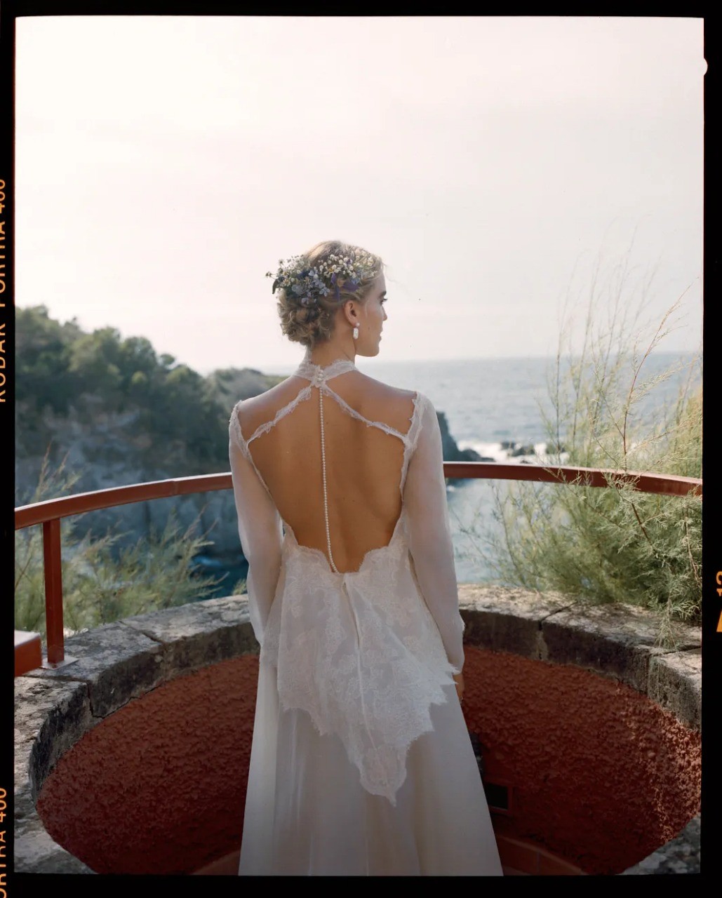 Essa noiva desenhou seu próprio vestido para seu “casamento nas nuvens ...