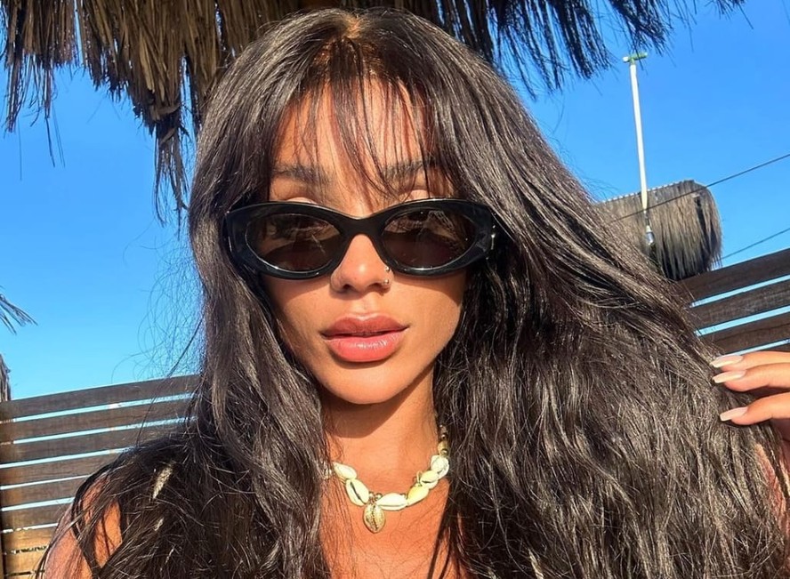 Brunna Gonçalves exibe novo visual: 'Amando'