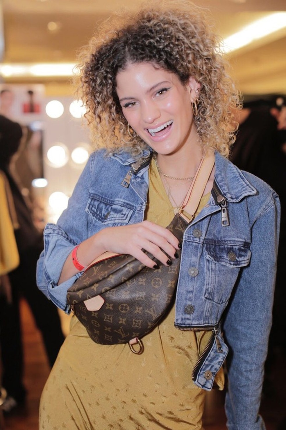 Laura Fernandez se derrete por Preta Gil: 'é uma vovozona'