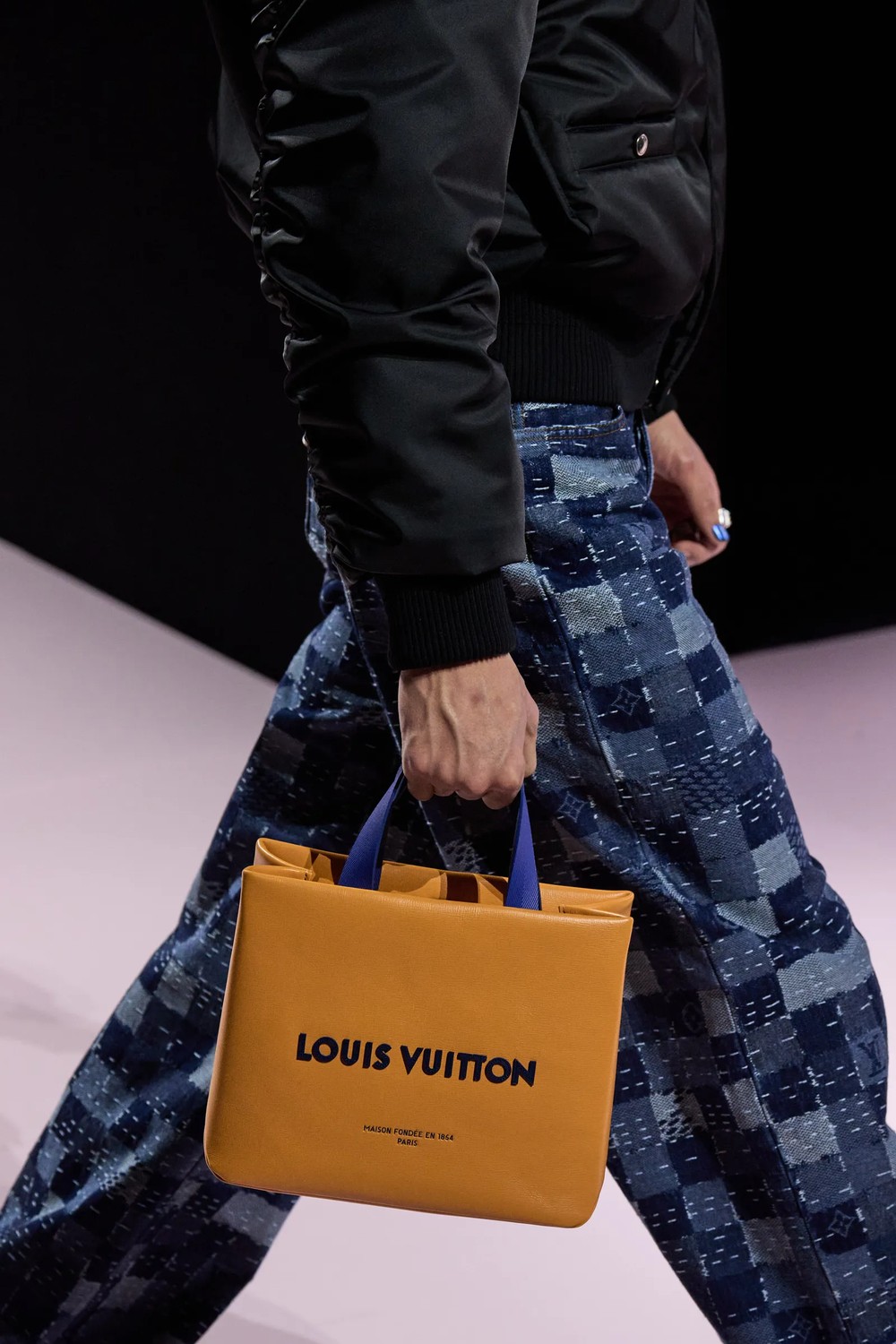 17 bolsas do desfile masculino da Louis Vuitton que queremos já
