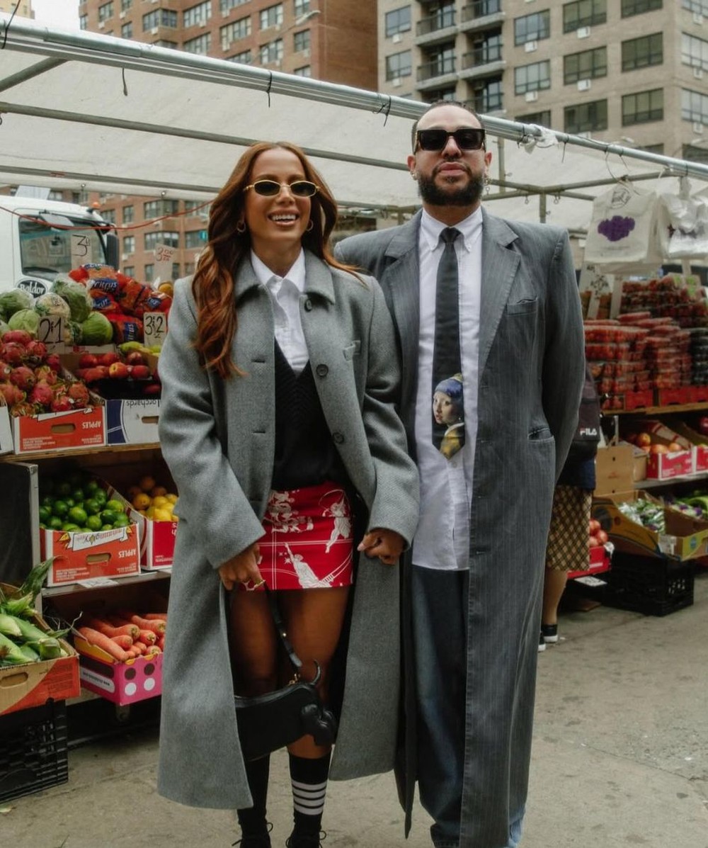 Anitta exibe dump de março: 'Viciada em viver'