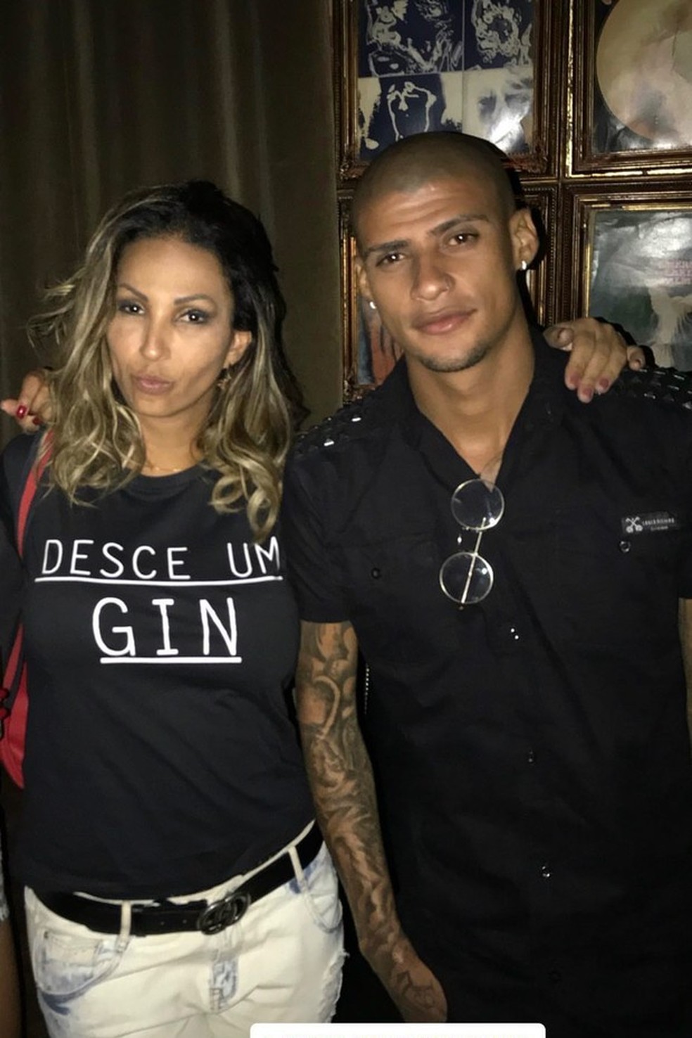 Instagram official: Valesca Popozuda e Patrick Silva posam juntos na web