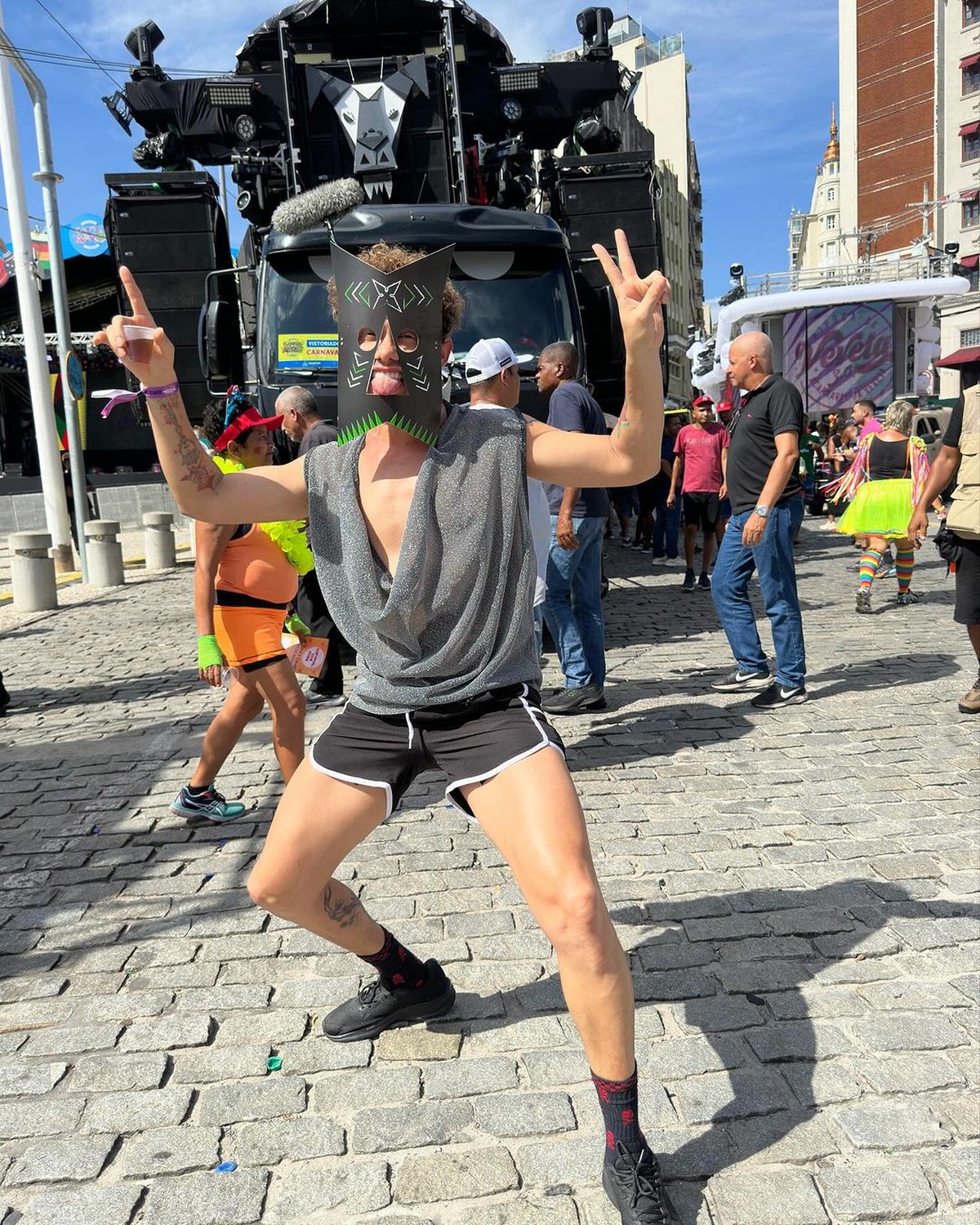 Silvero Pereira abre álbum de sua estreia no Carnaval de Salvador