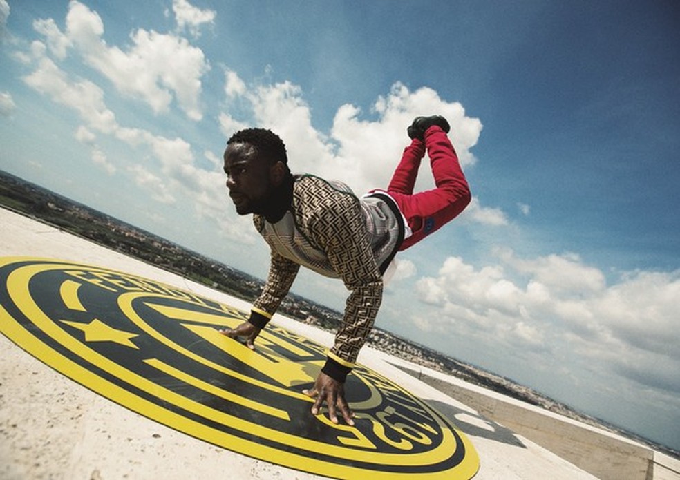 F is for... Funk! Fendi reúne artistas em batalha de dança em rooftop ...