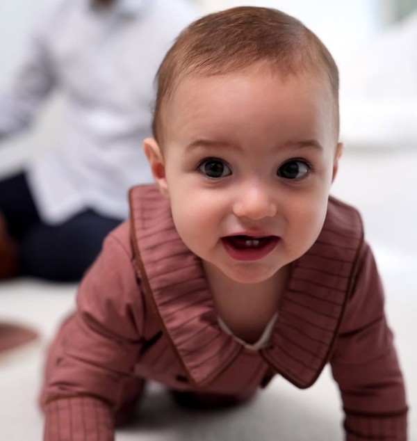 Carol Celico celebra 9 meses do filho, Rafael