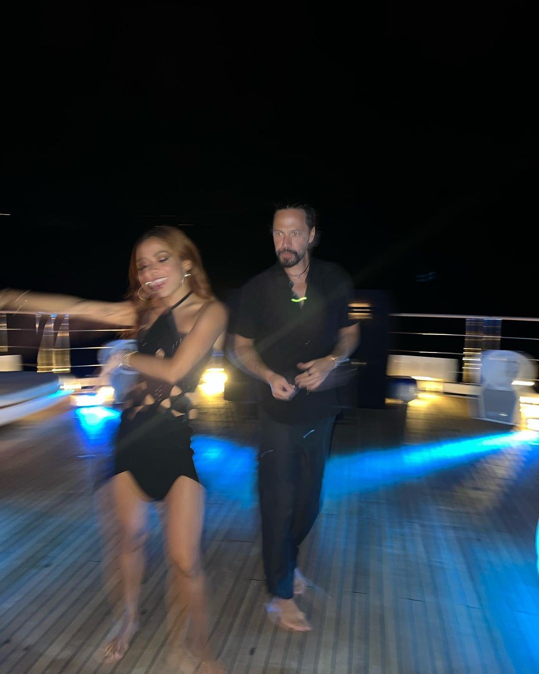 Em Ibiza, Anitta aproveita verão europeu ao lado de Jared Leto