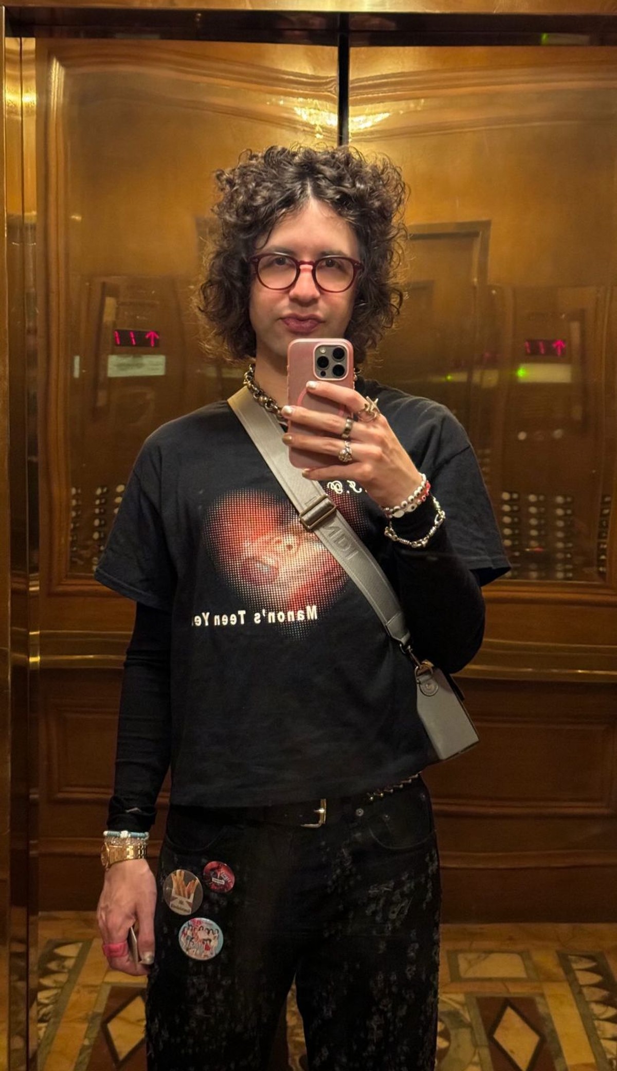 Lucas Jagger posa cheio de estilo na Califórnia