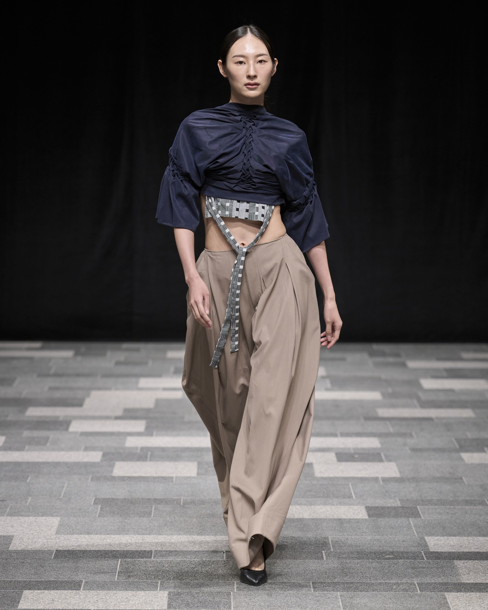 18 designers emergentes da Rakuten Tokyo e New York Fashion Week para ...