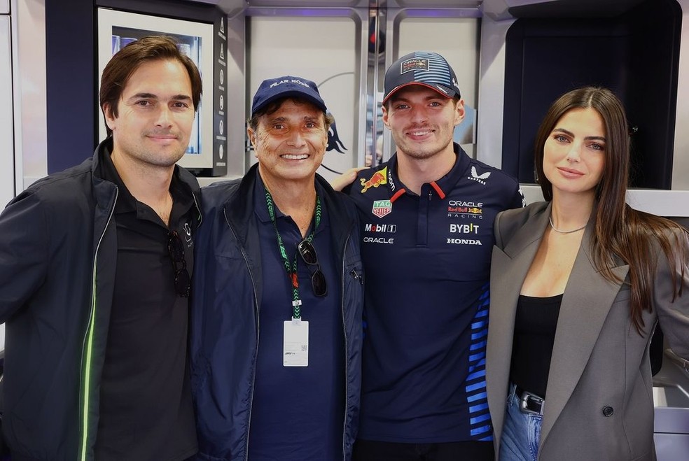 Kelly Piquet exibe clique romântico com Max Verstappen em álbum de fotos da Fórmula 1