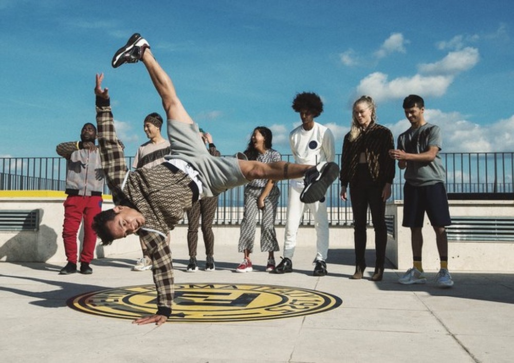 F is for... Funk! Fendi reúne artistas em batalha de dança em rooftop ...