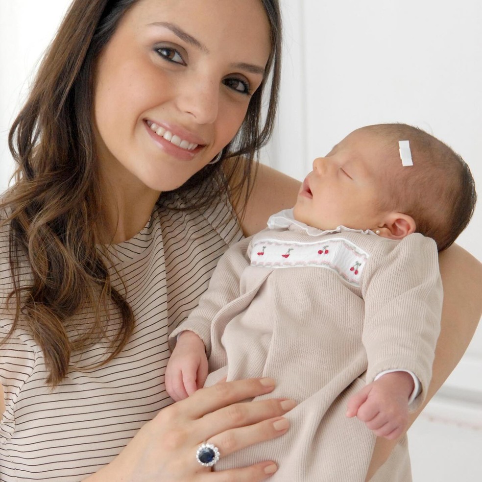 Carol Celico comemora aniversário de filha com homenagem nas redes sociais