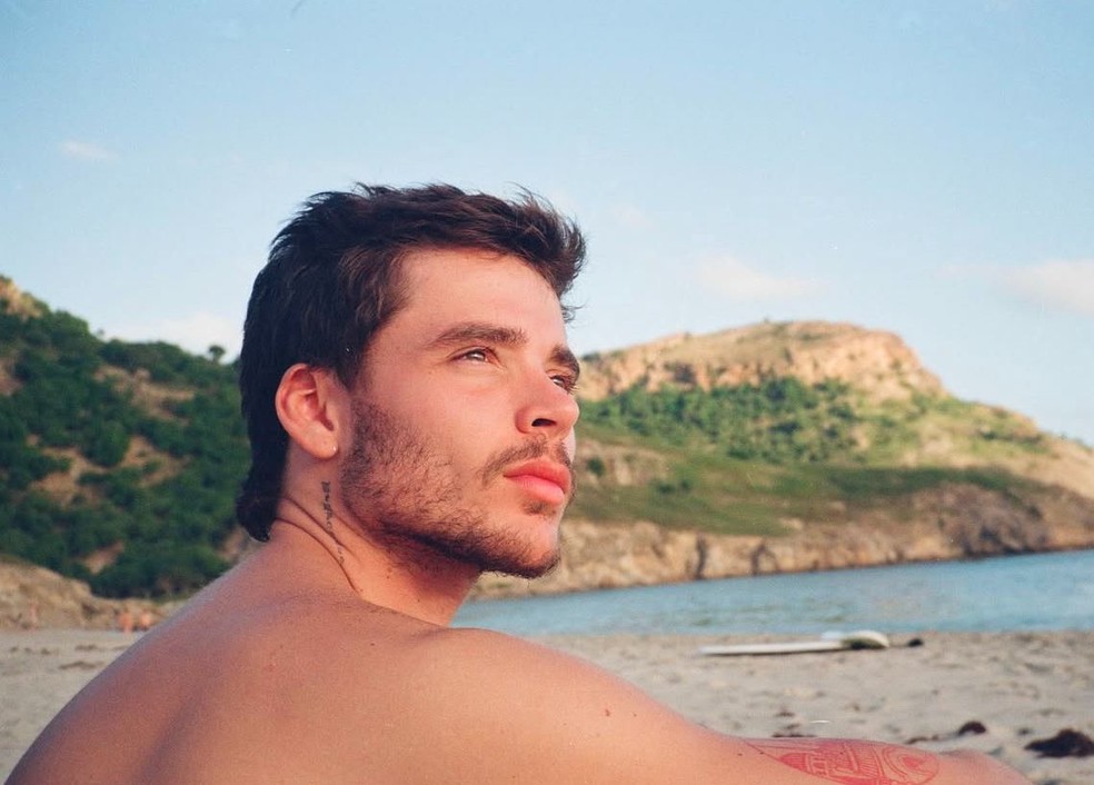 João Lucas abre álbum do verão