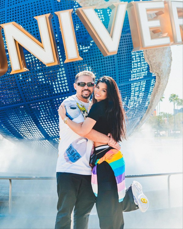 Isabele Temoteo abre álbum de viagem em família para Orlando