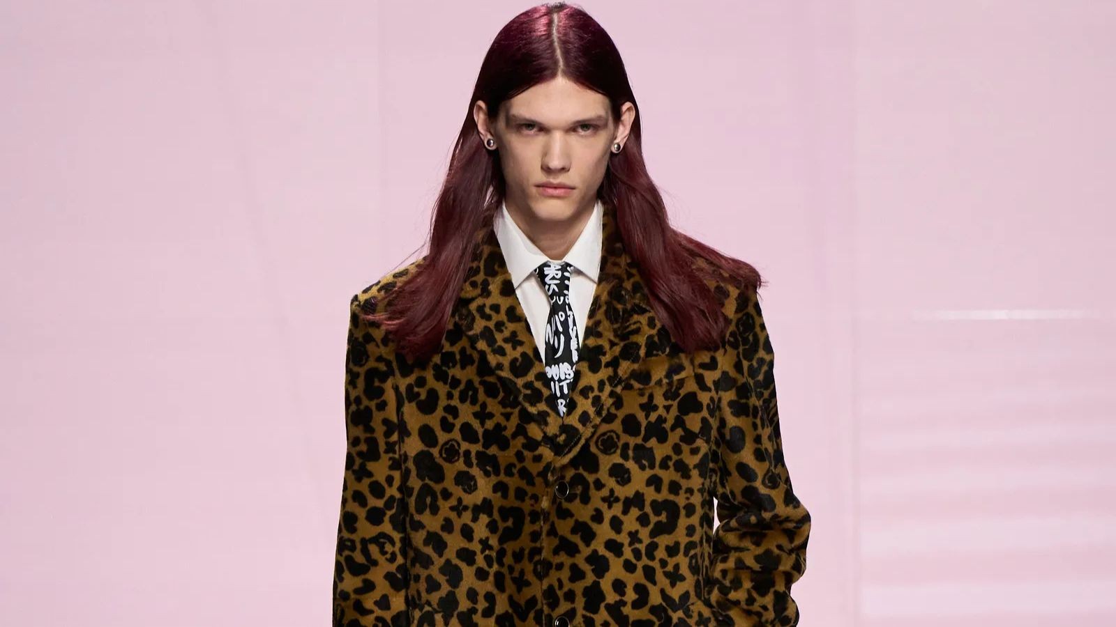 Essa tendência das semanas de moda masculinas irá dominar o ano de 2025