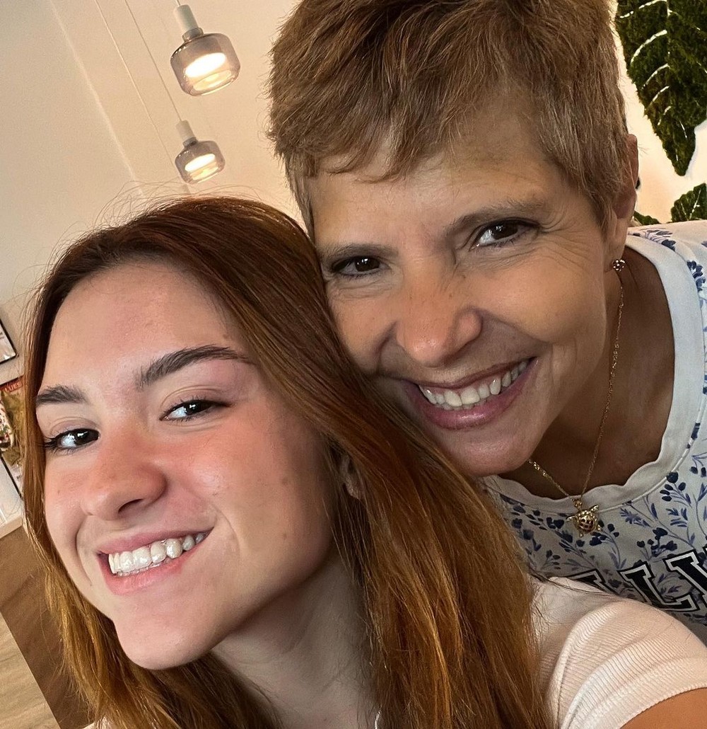 Sofia Liberato faz homenagem para Rose Miriam: 'Mãe forte'