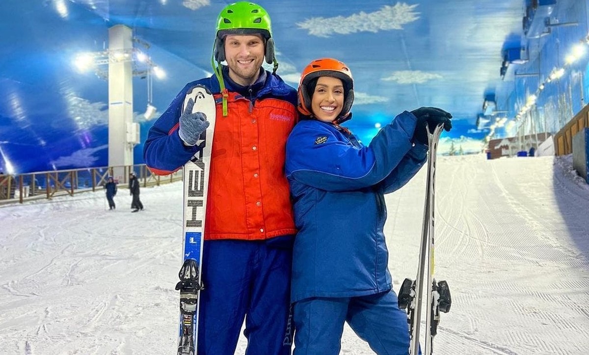 Amanda Djehdian abre álbum de viagem a Gramado