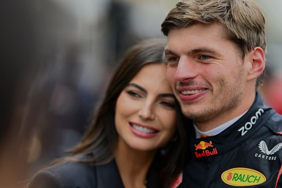 Kelly Piquet exibe clique romântico com Max Verstappen em álbum de ...