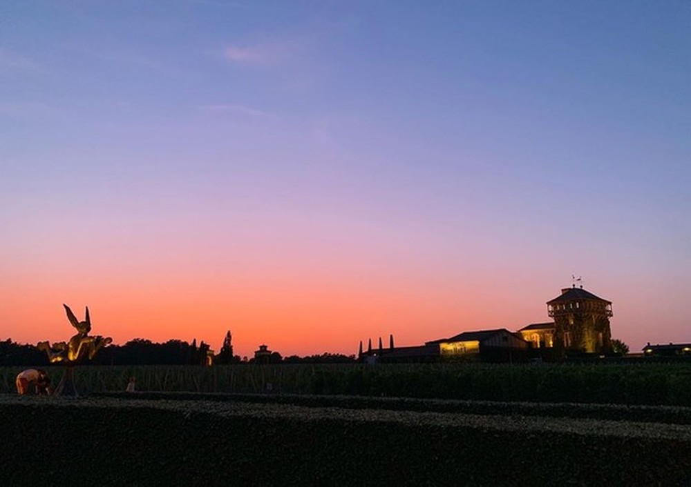 Enzo Celulari e Victoria Grendene celebram dois anos de namoro com ...