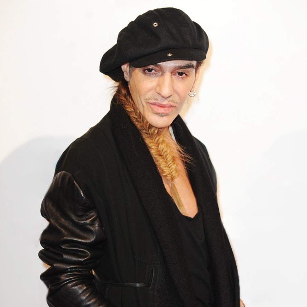 John Galliano pode ganhar cargo permanente na Oscar de la Renta