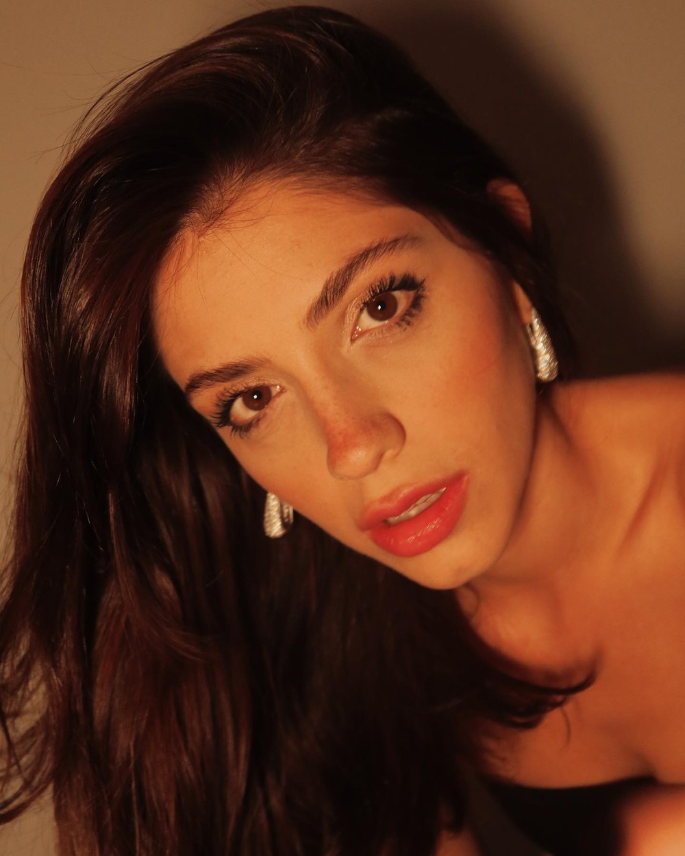 Ivan Moré parabeniza a namorada em aniversário de 24 anos