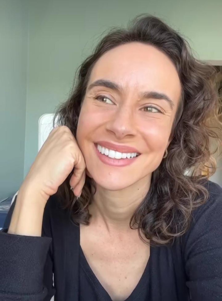 Quem é Naiumi Goldoni, atriz que 'desabafou' sobre nome escolhido para ...