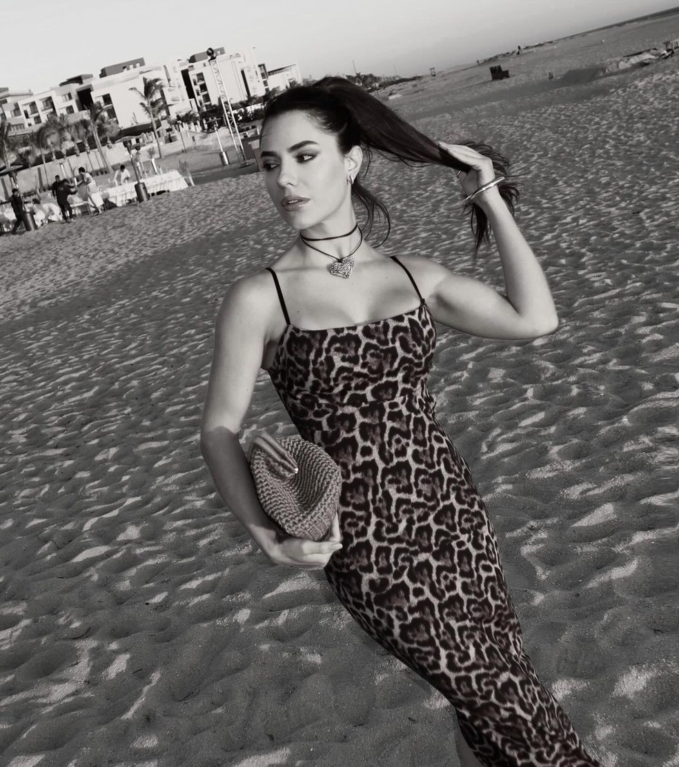 Fãs apontam Luan ao fundo de foto de Jade no México; cantor curtiu foto ...