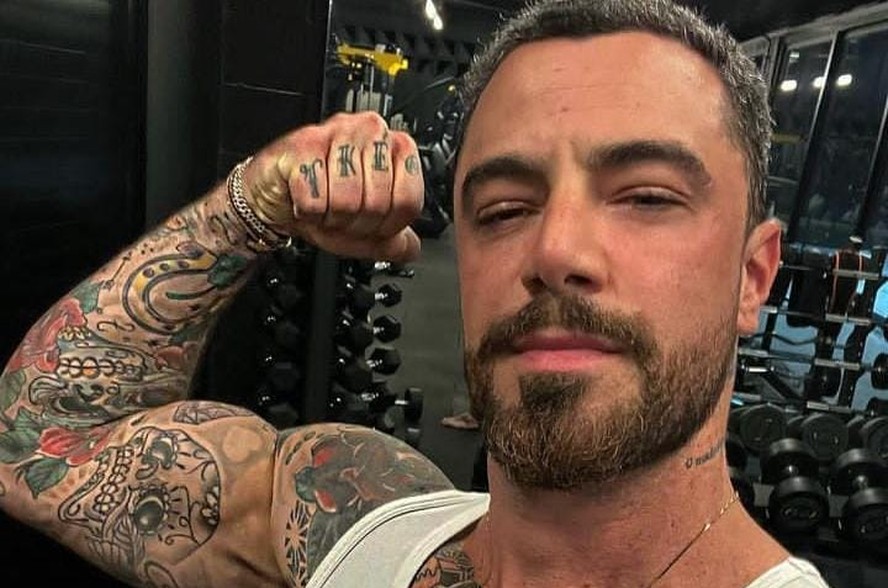 Felipe Titto finaliza o dia com treino intenso