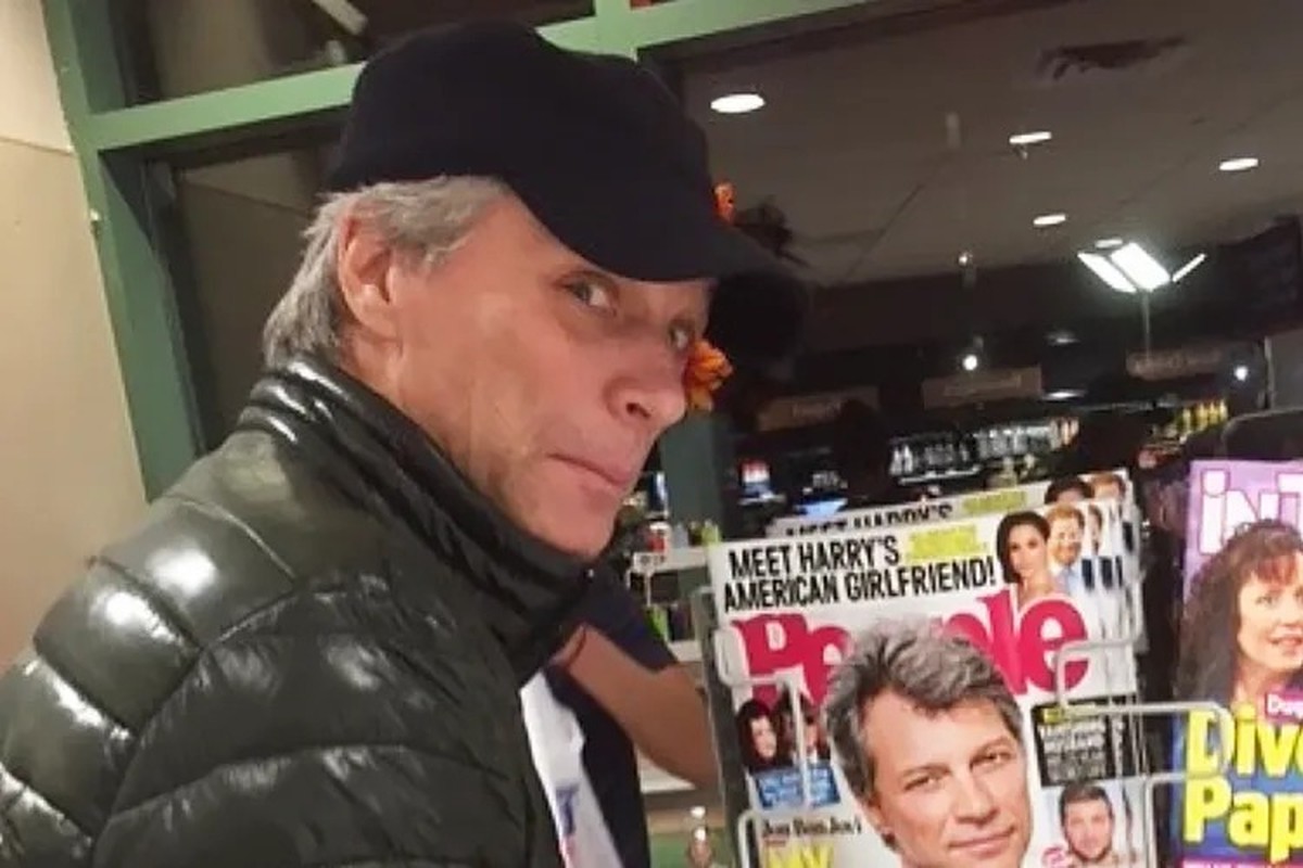 Jon Bon Jovi revive 2016 em post nostálgico nas redes